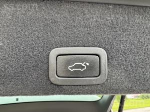 White Volvo XC60 2016 in Cesis, with an engine capacity of 2.00 L and mileage of 0 thousand km for 11900 €, photo 13 on AUTOMOTO.COM.LV