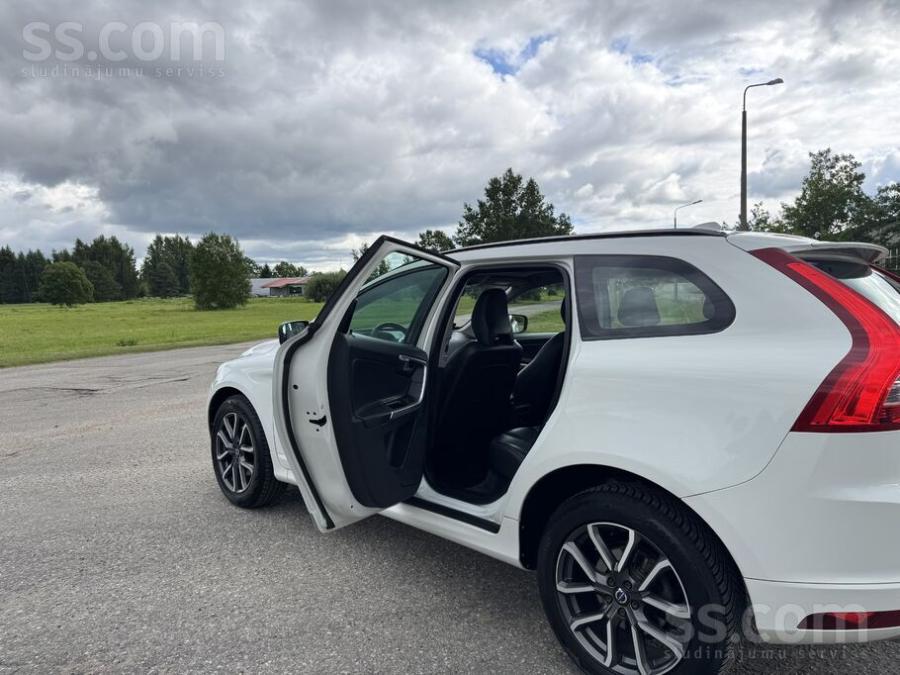 White Volvo XC60 2016 in Cesis, with an engine capacity of 2.00 L and mileage of 0 thousand km for 11900 €, photo 15 on AUTOMOTO.COM.LV