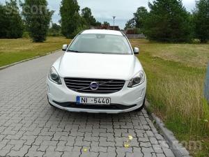 Белый Вольво ХС60 2016 в Вентспилс, объемом двигателя 2.00 л и пробегом 225 тыс. км за 12300 €, фото  на AUTOMOTO.COM.LV
