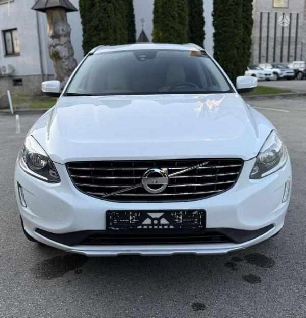 Balts Volvo XC60 2016 Alīta, ar dzinēja tilpumu 1.97 L un nobraukumu 212 tūkst. km par 12500 €, foto 8 vietnē AUTOMOTO.COM.LV