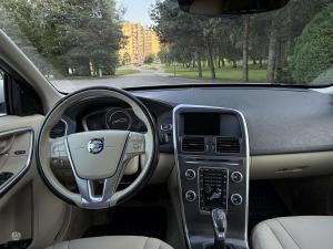 Белый Вольво ХС60 2016 в Алитус, объемом двигателя 1.97 л и пробегом 212 тыс. км за 12500 €, фото 13 на AUTOMOTO.COM.LV