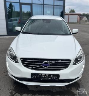 White Volvo XC60 2016 in Kretinga, with an engine capacity of 2.00 L and mileage of 314 thousand km for 9950 €, photo 4 on AUTOMOTO.COM.LV