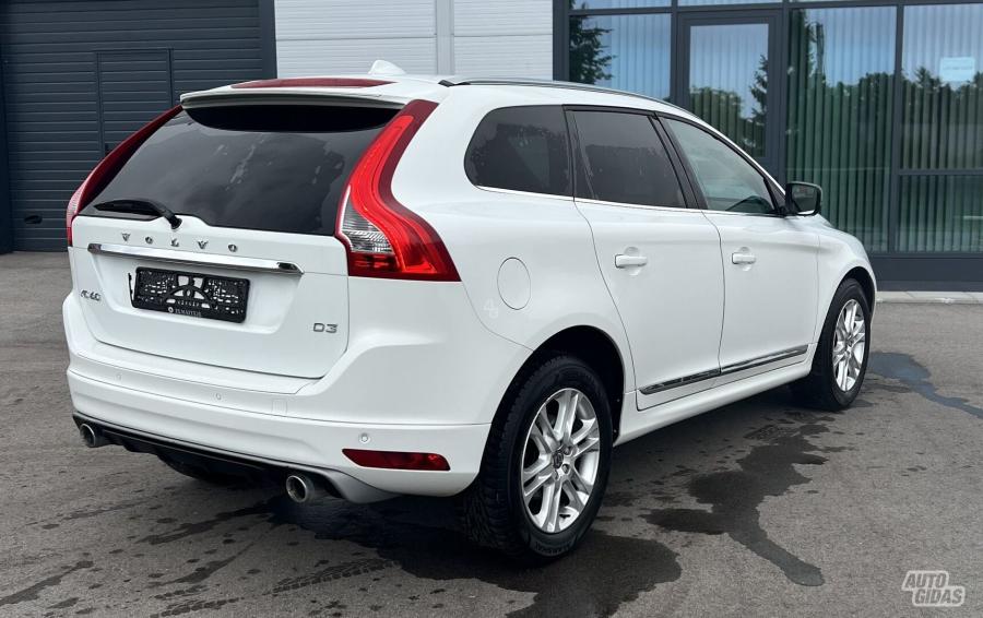 White Volvo XC60 2016 in Kretinga, with an engine capacity of 2.00 L and mileage of 314 thousand km for 9950 €, photo 11 on AUTOMOTO.COM.LV