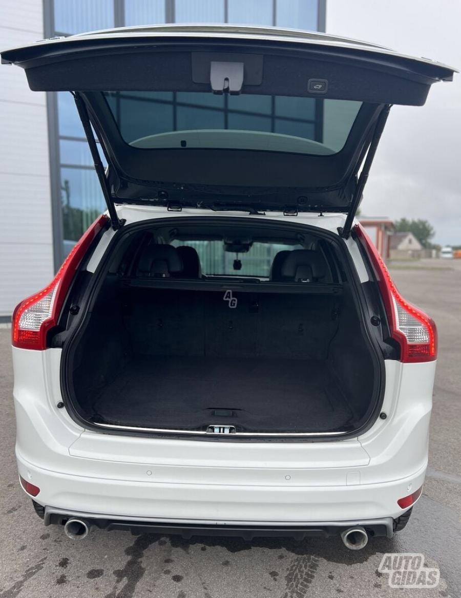 White Volvo XC60 2016 in Kretinga, with an engine capacity of 2.00 L and mileage of 314 thousand km for 9950 €, photo 14 on AUTOMOTO.COM.LV