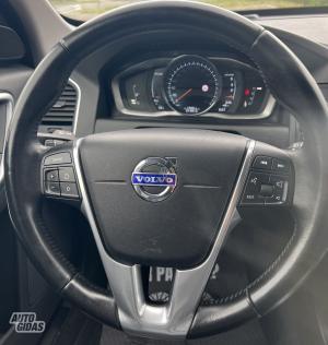 White Volvo XC60 2016 in Kretinga, with an engine capacity of 2.00 L and mileage of 314 thousand km for 9950 €, photo 25 on AUTOMOTO.COM.LV