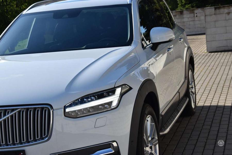 White Volvo XC60 2016 in Vilnius, with an engine capacity of 1.97 L and mileage of 208 thousand km for 18700 €, photo 11 on AUTOMOTO.COM.LV