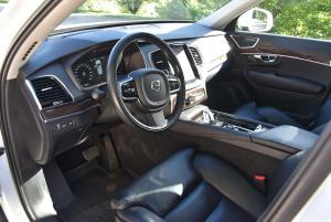 White Volvo XC60 2016 in Vilnius, with an engine capacity of 1.97 L and mileage of 208 thousand km for 18700 €, photo 14 on AUTOMOTO.COM.LV