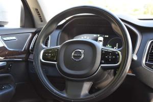 White Volvo XC60 2016 in Vilnius, with an engine capacity of 1.97 L and mileage of 208 thousand km for 18700 €, photo 20 on AUTOMOTO.COM.LV