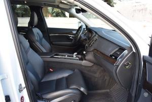 White Volvo XC60 2016 in Vilnius, with an engine capacity of 1.97 L and mileage of 208 thousand km for 18700 €, photo 24 on AUTOMOTO.COM.LV