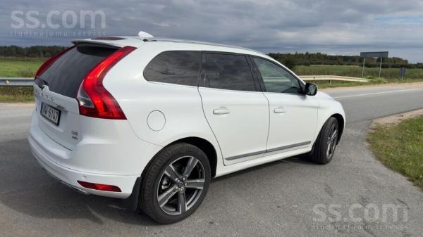 Balts Volvo XC60 2016 Rīga, ar dzinēja tilpumu 2.40 L un nobraukumu 243 tūkst. km par 16000 €, foto 6 vietnē AUTOMOTO.COM.LV