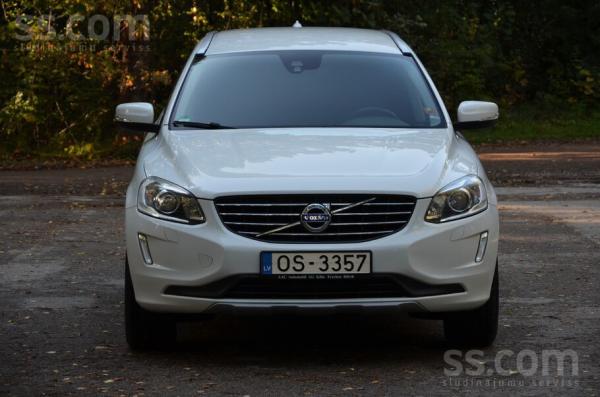 White Volvo XC60 2016 in Riga, with an engine capacity of 2.40 L and mileage of 191 thousand km for 14490 €, photo 3 on AUTOMOTO.COM.LV