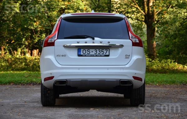 White Volvo XC60 2016 in Riga, with an engine capacity of 2.40 L and mileage of 191 thousand km for 14490 €, photo 9 on AUTOMOTO.COM.LV