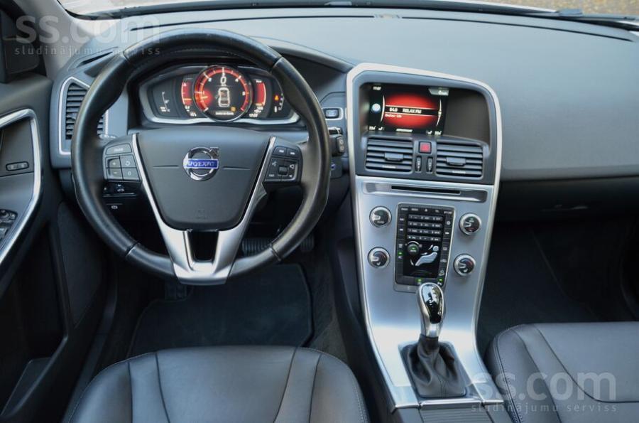 Balts Volvo XC60 2016 Rīga, ar dzinēja tilpumu 2.40 L un nobraukumu 191 tūkst. km par 14490 €, foto 15 vietnē AUTOMOTO.COM.LV