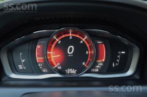 Balts Volvo XC60 2016 Rīga, ar dzinēja tilpumu 2.40 L un nobraukumu 191 tūkst. km par 14490 €, foto 16 vietnē AUTOMOTO.COM.LV