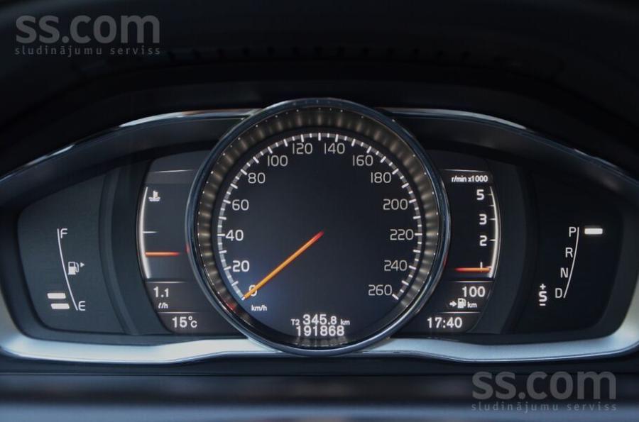 Balts Volvo XC60 2016 Rīga, ar dzinēja tilpumu 2.40 L un nobraukumu 191 tūkst. km par 14490 €, foto 18 vietnē AUTOMOTO.COM.LV