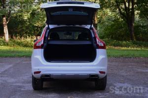 Balts Volvo XC60 2016 Rīga, ar dzinēja tilpumu 2.40 L un nobraukumu 191 tūkst. km par 14490 €, foto 31 vietnē AUTOMOTO.COM.LV