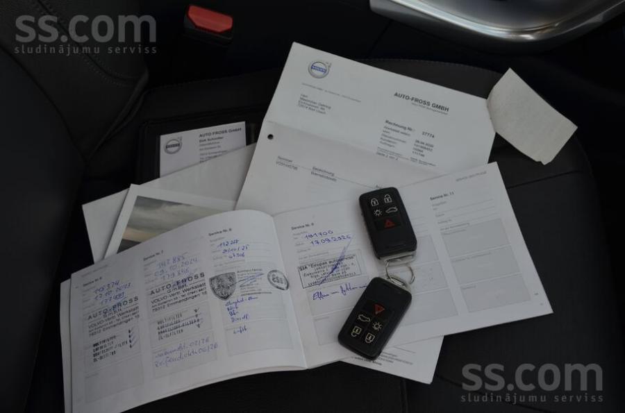 Balts Volvo XC60 2016 Rīga, ar dzinēja tilpumu 2.40 L un nobraukumu 191 tūkst. km par 14490 €, foto 34 vietnē AUTOMOTO.COM.LV