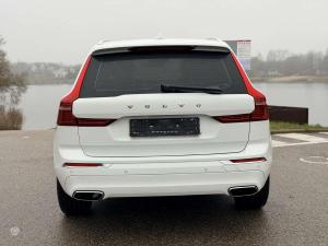 White Volvo XC60 2017 in Utena, with an engine capacity of 1.97 L and mileage of 214 thousand km for 19950 €, photo 11 on AUTOMOTO.COM.LV