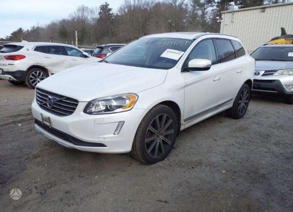 White Volvo XC60 2017 in Vilnius, with an engine capacity of 1.97 L and mileage of 305 thousand km for 8960 €, photo 1 on AUTOMOTO.COM.LV