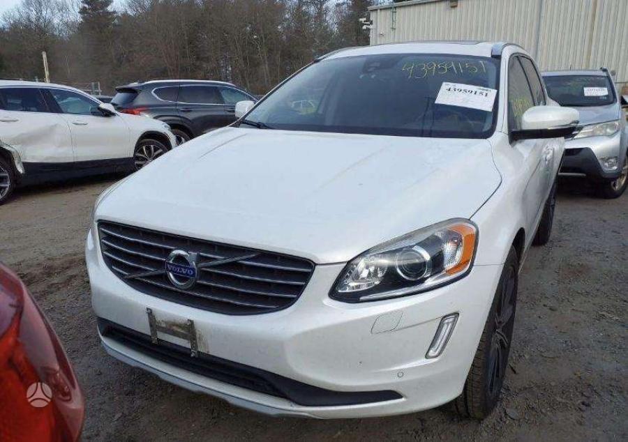 Balts Volvo XC60 2017 Viļņa, ar dzinēja tilpumu 1.97 L un nobraukumu 305 tūkst. km par 8960 €, foto 3 vietnē AUTOMOTO.COM.LV