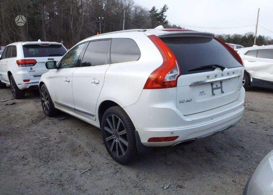 Balts Volvo XC60 2017 Viļņa, ar dzinēja tilpumu 1.97 L un nobraukumu 305 tūkst. km par 8960 €, foto 5 vietnē AUTOMOTO.COM.LV
