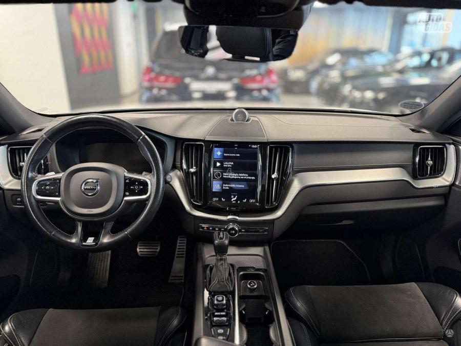 Balts Volvo XC60 2017 Klaipėda, ar dzinēja tilpumu 2.00 L un nobraukumu 286 tūkst. km par 21900 €, foto 2 vietnē AUTOMOTO.COM.LV
