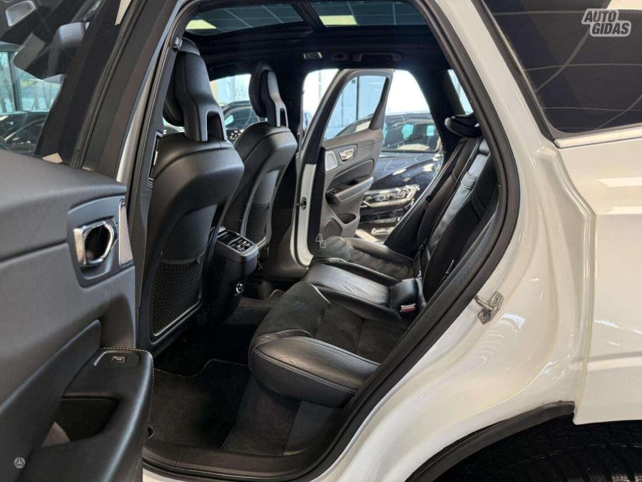 Balts Volvo XC60 2017 Klaipėda, ar dzinēja tilpumu 2.00 L un nobraukumu 286 tūkst. km par 21900 €, foto 20 vietnē AUTOMOTO.COM.LV