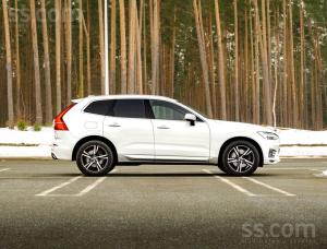 White Volvo XC60 2017 in Riga, with an engine capacity of 2.00 L and mileage of 244 thousand km for 18190 €, photo 9 on AUTOMOTO.COM.LV