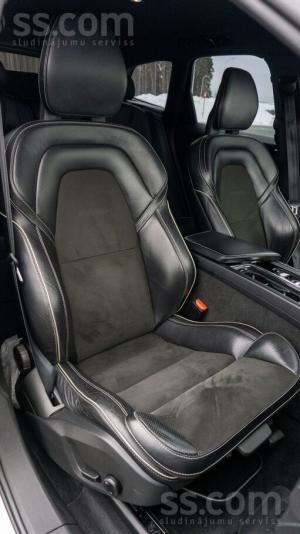 White Volvo XC60 2017 in Riga, with an engine capacity of 2.00 L and mileage of 244 thousand km for 18190 €, photo 30 on AUTOMOTO.COM.LV