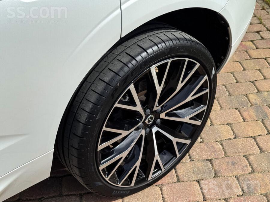 Balts Volvo XC60 2017 Rīga, ar dzinēja tilpumu 2.00 L un nobraukumu 99 tūkst. km par 24700 €, foto 10 vietnē AUTOMOTO.COM.LV