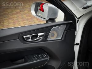 Balts Volvo XC60 2017 Rīga, ar dzinēja tilpumu 2.00 L un nobraukumu 99 tūkst. km par 24700 €, foto 15 vietnē AUTOMOTO.COM.LV