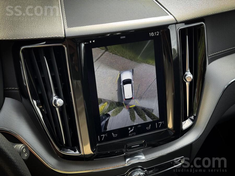 Balts Volvo XC60 2017 Rīga, ar dzinēja tilpumu 2.00 L un nobraukumu 99 tūkst. km par 24700 €, foto 16 vietnē AUTOMOTO.COM.LV