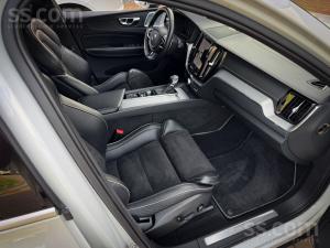 Balts Volvo XC60 2017 Rīga, ar dzinēja tilpumu 2.00 L un nobraukumu 99 tūkst. km par 24700 €, foto 17 vietnē AUTOMOTO.COM.LV