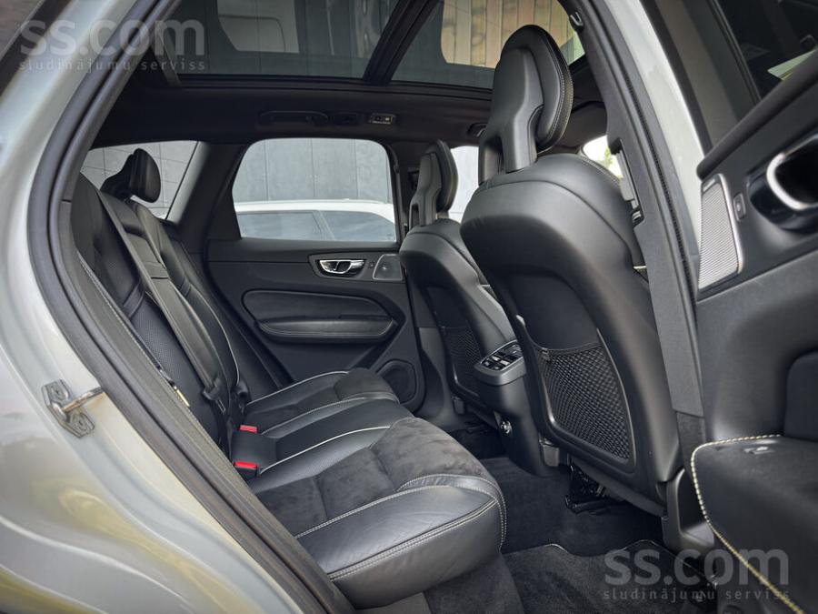 Balts Volvo XC60 2017 Rīga, ar dzinēja tilpumu 2.00 L un nobraukumu 99 tūkst. km par 24700 €, foto 28 vietnē AUTOMOTO.COM.LV
