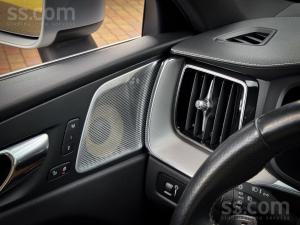 Balts Volvo XC60 2017 Rīga, ar dzinēja tilpumu 2.00 L un nobraukumu 99 tūkst. km par 24700 €, foto 32 vietnē AUTOMOTO.COM.LV