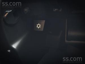 Balts Volvo XC60 2017 Rīga, ar dzinēja tilpumu 2.00 L un nobraukumu 99 tūkst. km par 24700 €, foto 36 vietnē AUTOMOTO.COM.LV