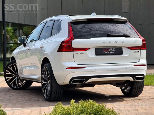 White Volvo XC60 2017 in Riga, with an engine capacity of 2.00 L and mileage of 99 thousand km for 23800 €, photo 2 on AUTOMOTO.COM.LV