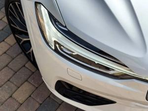 Balts Volvo XC60 2017 Rīga, ar dzinēja tilpumu 2.00 L un nobraukumu 99 tūkst. km par 23800 €, foto 9 vietnē AUTOMOTO.COM.LV
