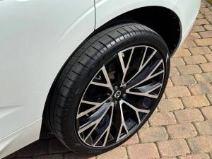 Balts Volvo XC60 2017 Rīga, ar dzinēja tilpumu 2.00 L un nobraukumu 99 tūkst. km par 23800 €, foto 10 vietnē AUTOMOTO.COM.LV