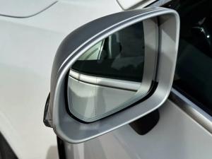 Balts Volvo XC60 2017 Rīga, ar dzinēja tilpumu 2.00 L un nobraukumu 99 tūkst. km par 23800 €, foto 31 vietnē AUTOMOTO.COM.LV