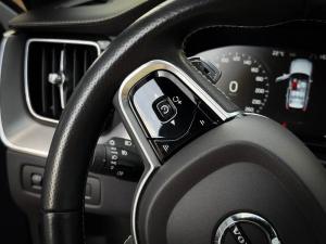 Balts Volvo XC60 2017 Rīga, ar dzinēja tilpumu 2.00 L un nobraukumu 99 tūkst. km par 23800 €, foto 37 vietnē AUTOMOTO.COM.LV