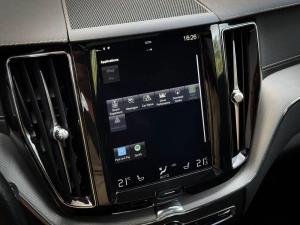 Balts Volvo XC60 2017 Rīga, ar dzinēja tilpumu 2.00 L un nobraukumu 99 tūkst. km par 23800 €, foto 40 vietnē AUTOMOTO.COM.LV