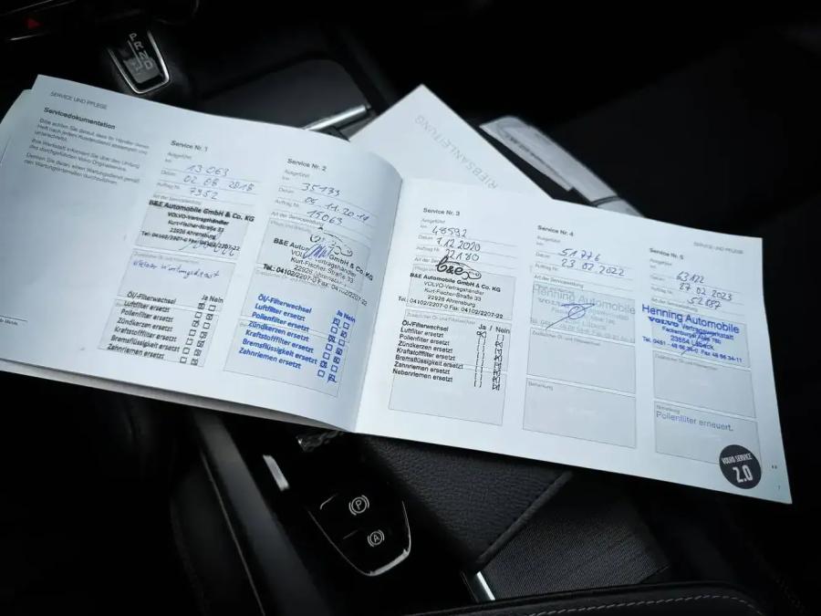 Balts Volvo XC60 2017 Rīga, ar dzinēja tilpumu 2.00 L un nobraukumu 99 tūkst. km par 23800 €, foto 42 vietnē AUTOMOTO.COM.LV