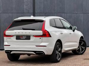 White Volvo XC60 2017 in Riga, with an engine capacity of 2.00 L and mileage of 137 thousand km for 24800 €, photo 3 on AUTOMOTO.COM.LV