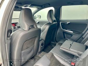 Balts Volvo XC60 2017 Tallina, ar dzinēja tilpumu 2.40 L un nobraukumu 0 tūkst. km par 16999 €, foto 10 vietnē AUTOMOTO.COM.LV
