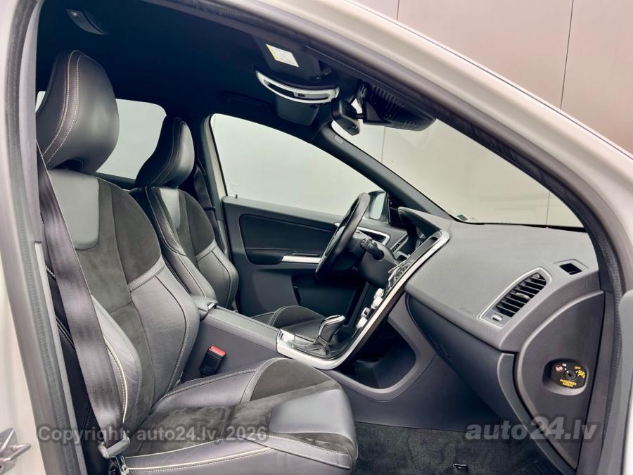 Balts Volvo XC60 2017 Tallina, ar dzinēja tilpumu 2.40 L un nobraukumu 0 tūkst. km par 16999 €, foto 13 vietnē AUTOMOTO.COM.LV