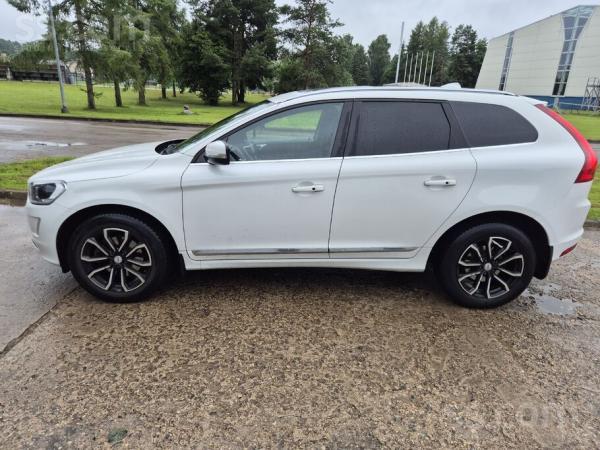Balts Volvo XC60 2017 Rēzekne, ar dzinēja tilpumu 2.40 L un nobraukumu 277 tūkst. km par 16300 €, foto 2 vietnē AUTOMOTO.COM.LV