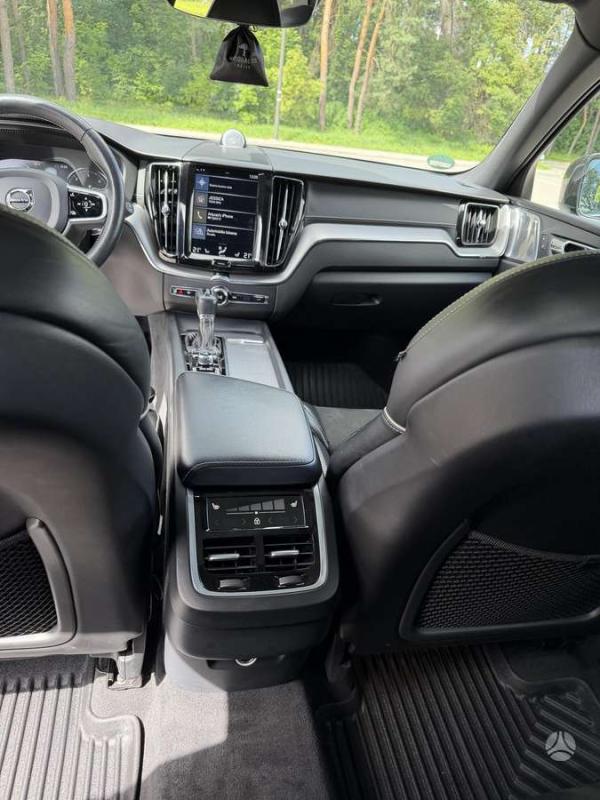 Balts Volvo XC60 2017 Kauņa, ar dzinēja tilpumu 1.97 L un nobraukumu 269 tūkst. km par 20500 €, foto 9 vietnē AUTOMOTO.COM.LV