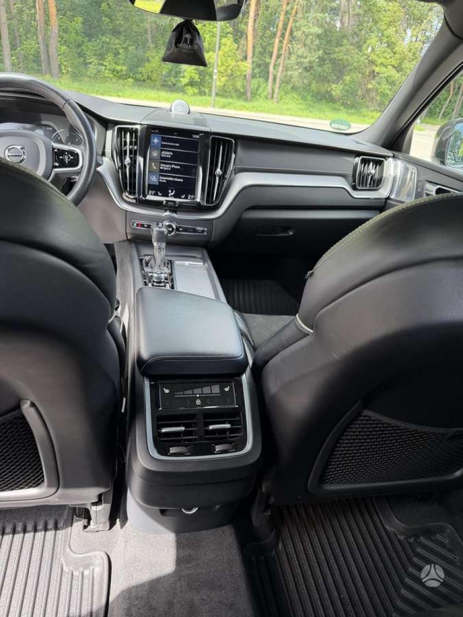 Balts Volvo XC60 2017 Kauņa, ar dzinēja tilpumu 1.97 L un nobraukumu 269 tūkst. km par 20500 €, foto 10 vietnē AUTOMOTO.COM.LV