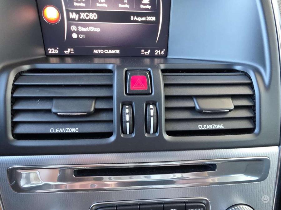 Balts Volvo XC60 2017 Viļņa, ar dzinēja tilpumu 2.40 L un nobraukumu 245 tūkst. km par 15700 €, foto 23 vietnē AUTOMOTO.COM.LV